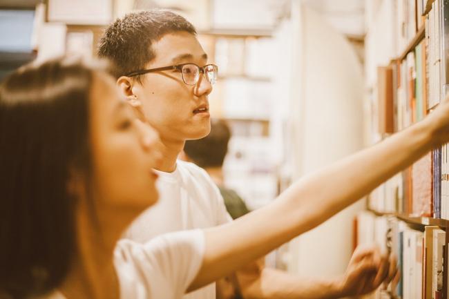 Five #BuySingLit Books to Read (Besides Your Textbooks) | SMU ...